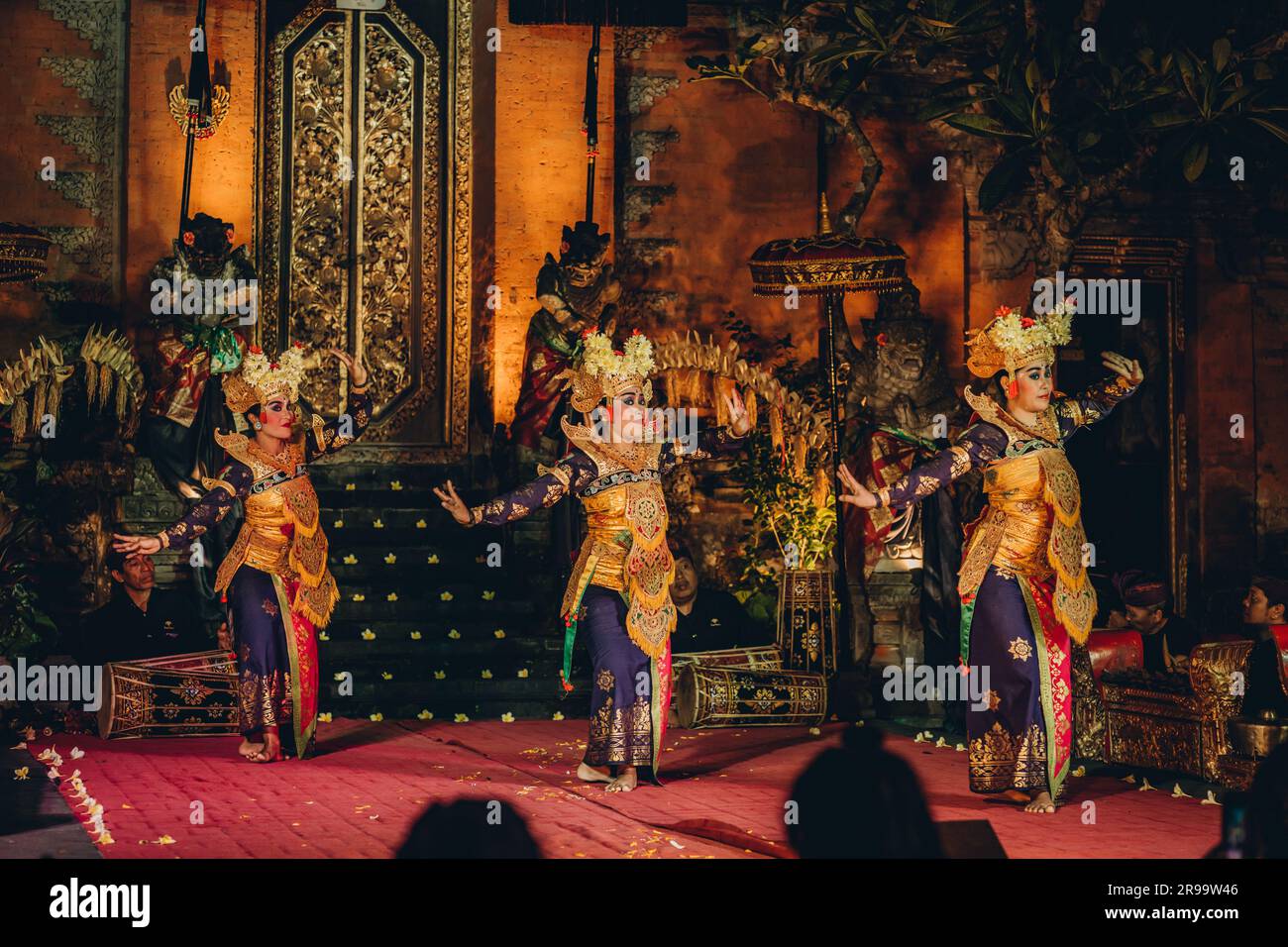 UBUD, BALI, INDONESIA - FEBRUARY 10, 2023: Traditional dance Legong and ...