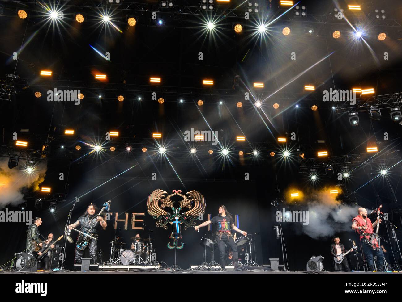 The hu gig hi-res stock photography and images - Alamy