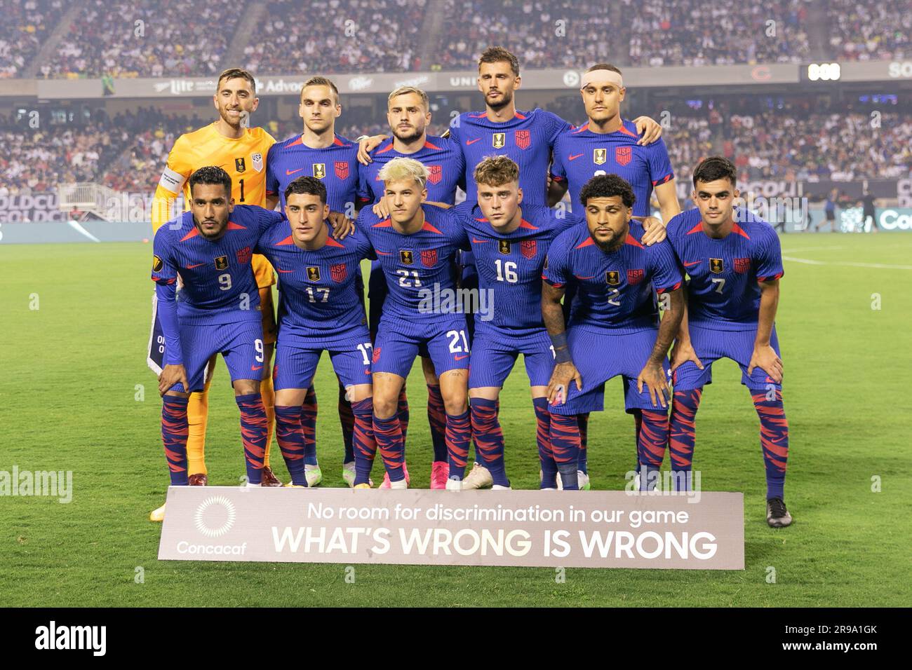 Soccer starting 11 hi-res stock photography and images - Alamy