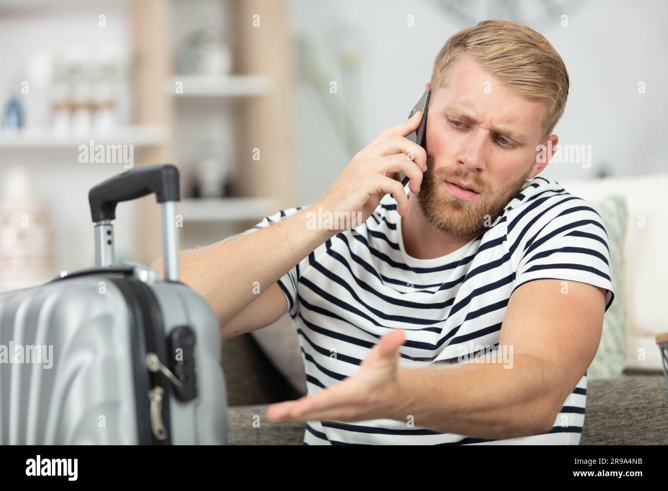 Reporting problem hi-res stock photography and images - Alamy