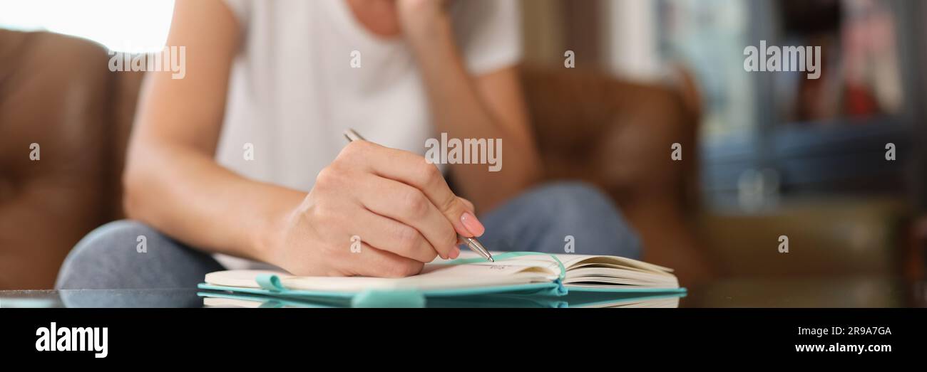Household writing notepad note pen hi-res stock photography and images ...