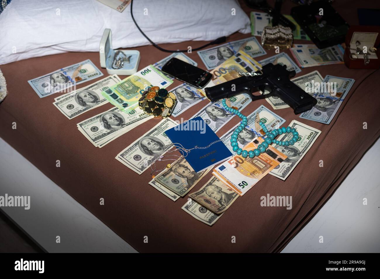 Police counterfeit money hi-res stock photography and images - Alamy
