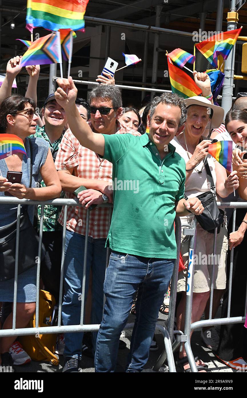 Tony simone hi-res stock photography and images - Alamy