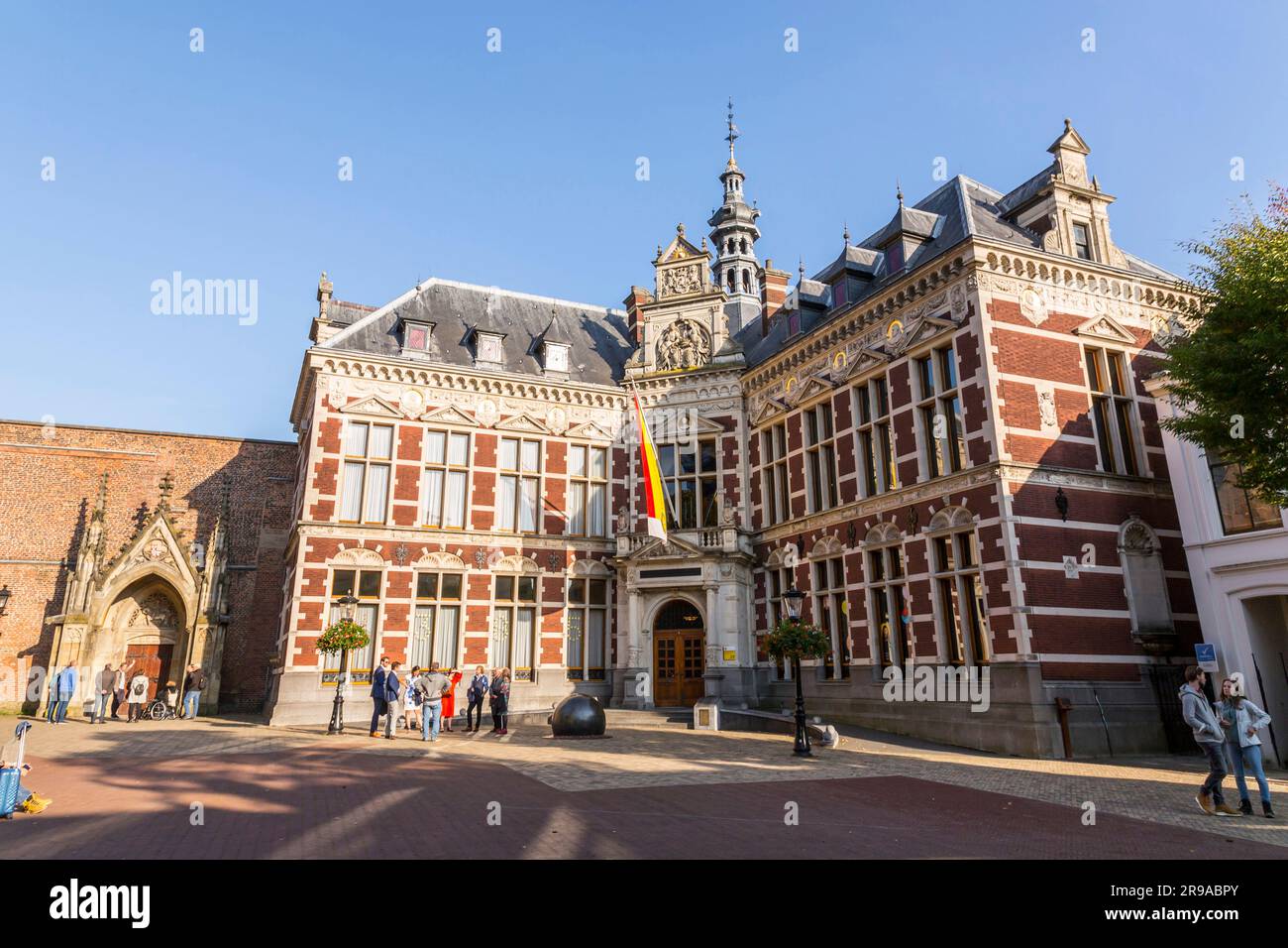 Academiegebouw universiteit hi-res stock photography and images - Alamy