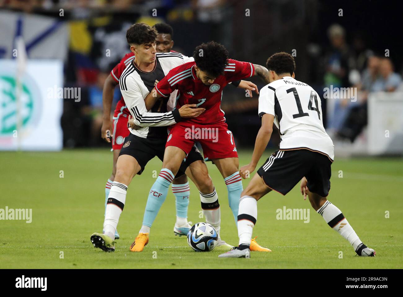 GELSENKIRCHEN - (LR) Kai Havertz of Germany, Luis Diaz of Colombia ...