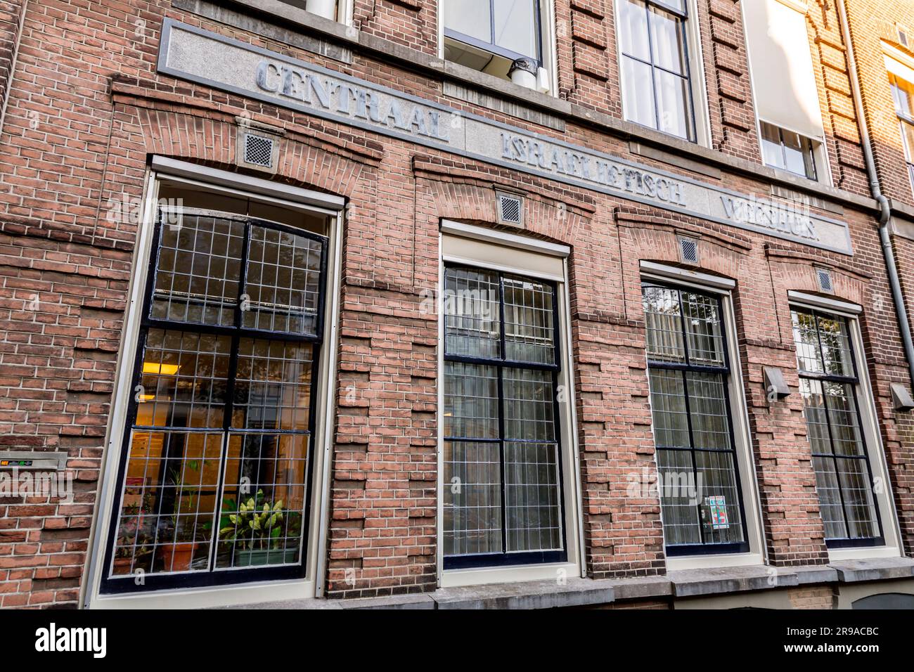 Utrecht, NL - OCT 9, 2021: Street view and traditional Dutch buildings ...