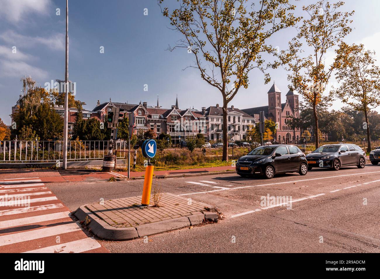 Utrecht, NL - OCT 9, 2021: Street view and traditional Dutch buildings ...