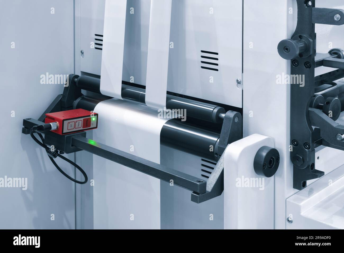 Automatic industrial machine for plastic packaging with light effect of ...