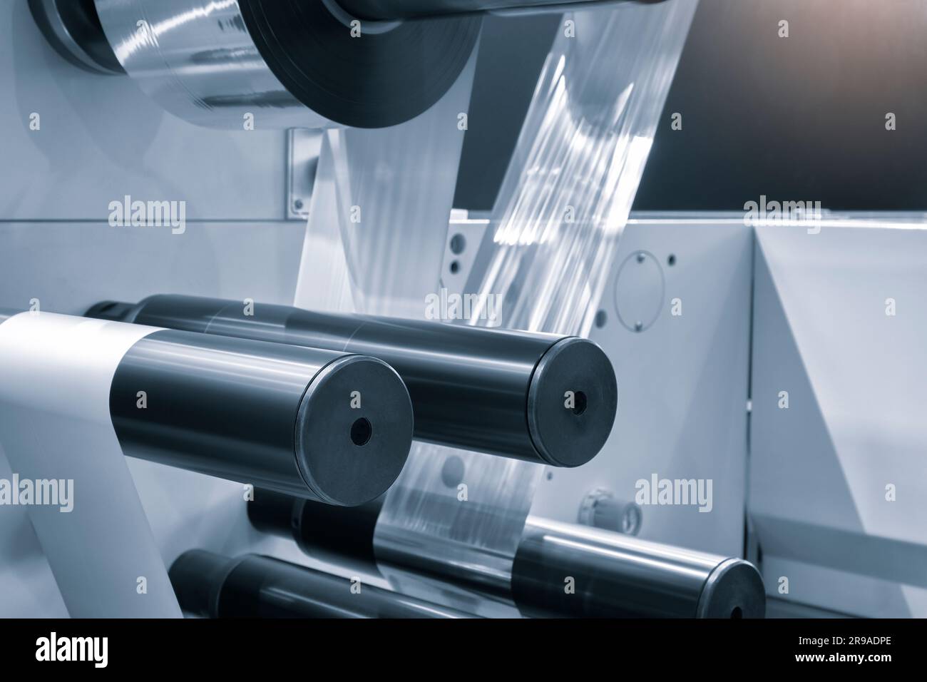 Automatic industrial machine for plastic packaging with light effect of ...