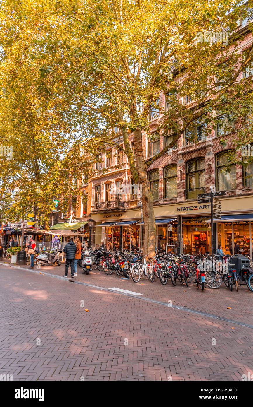 Utrecht, NL - OCT 9, 2021: Street view and traditional Dutch buildings ...