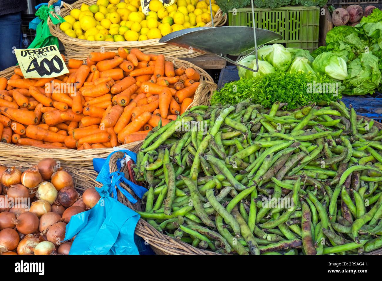 Fit in a basket hi-res stock photography and images - Alamy