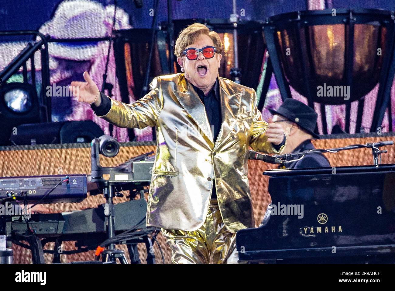Elton John performs during Glastonbury Festival in Worthy Farm ...