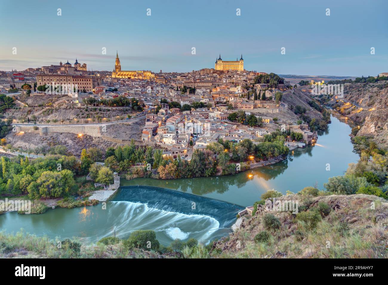 Downtown and tagus river hi-res stock photography and images - Alamy