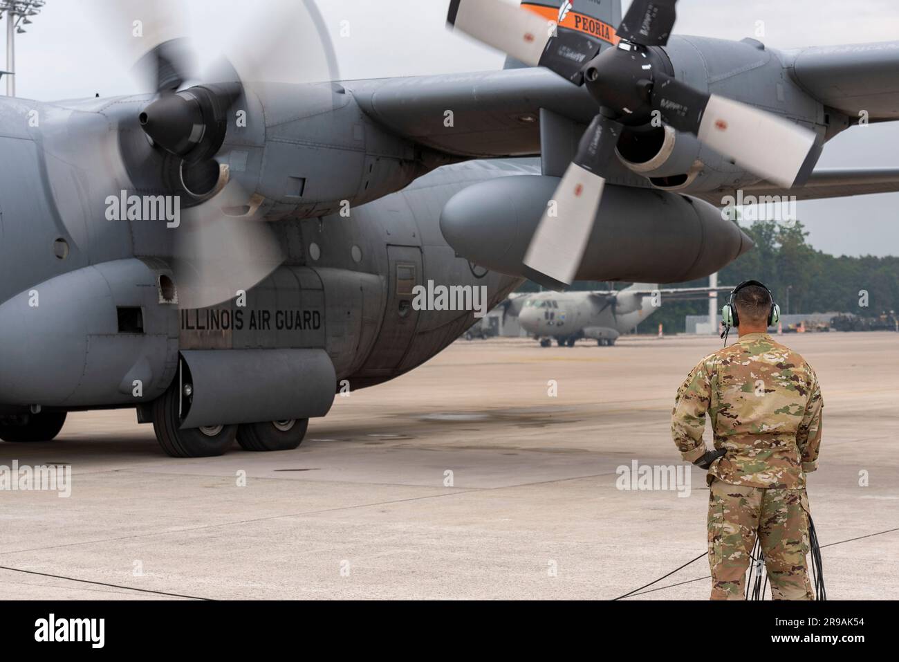 C 130 hercules loadmaster hi-res stock photography and images - Alamy