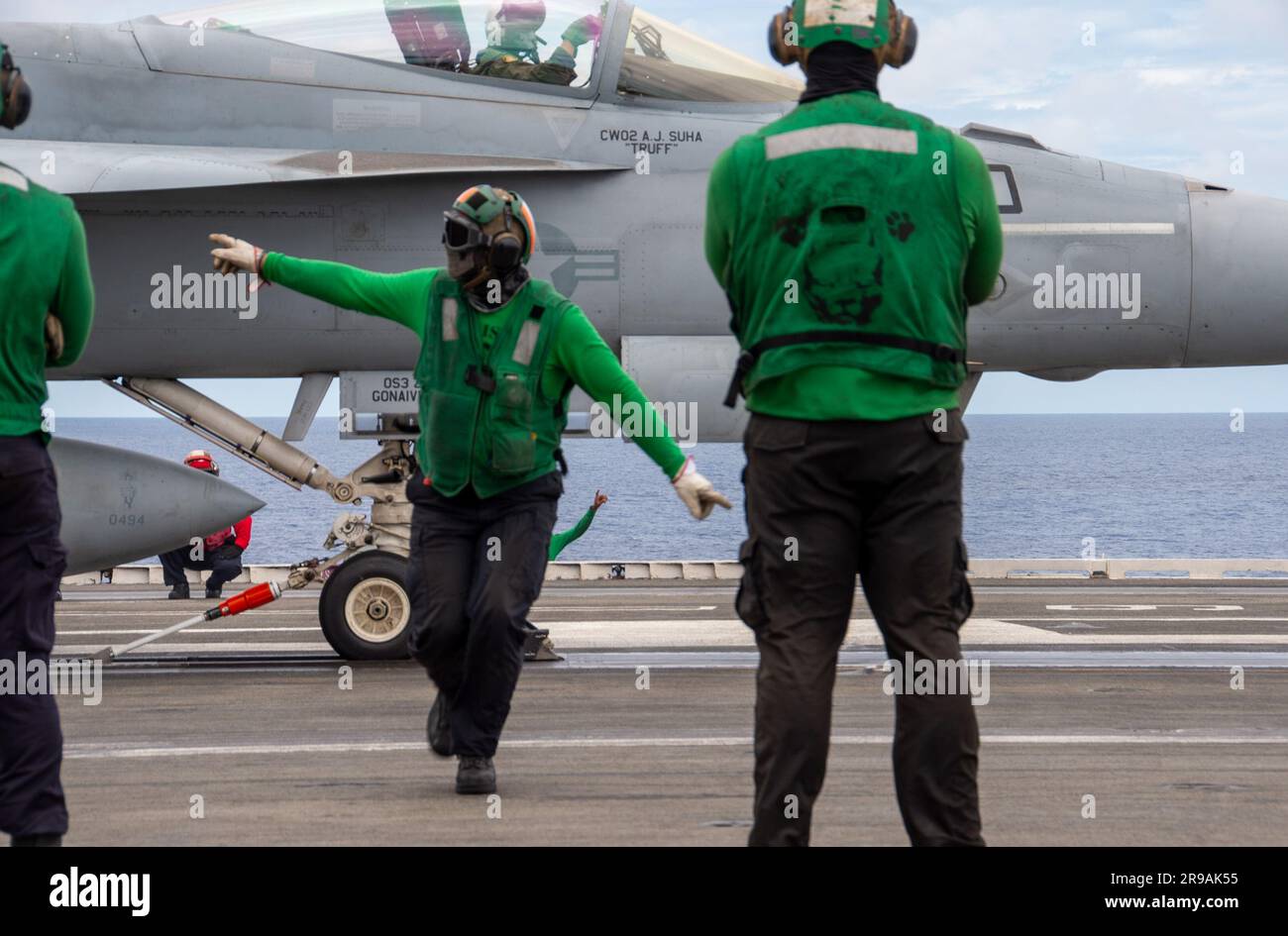 230619-N-JO823-1029 SOUTH CHINA SEA (June 19, 2023) Aviation Boatswain ...