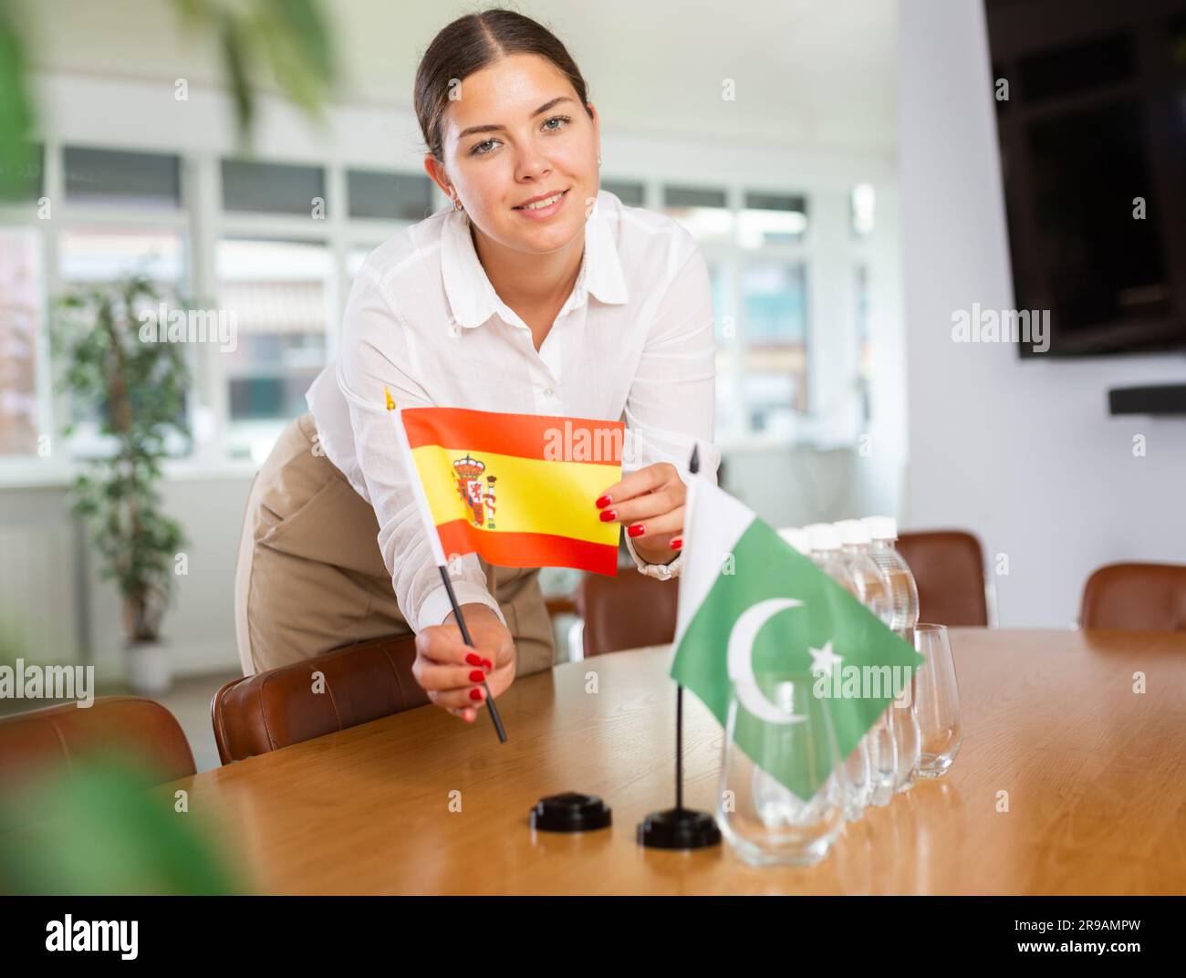 Spain pakistan flag hi-res stock photography and images - Alamy