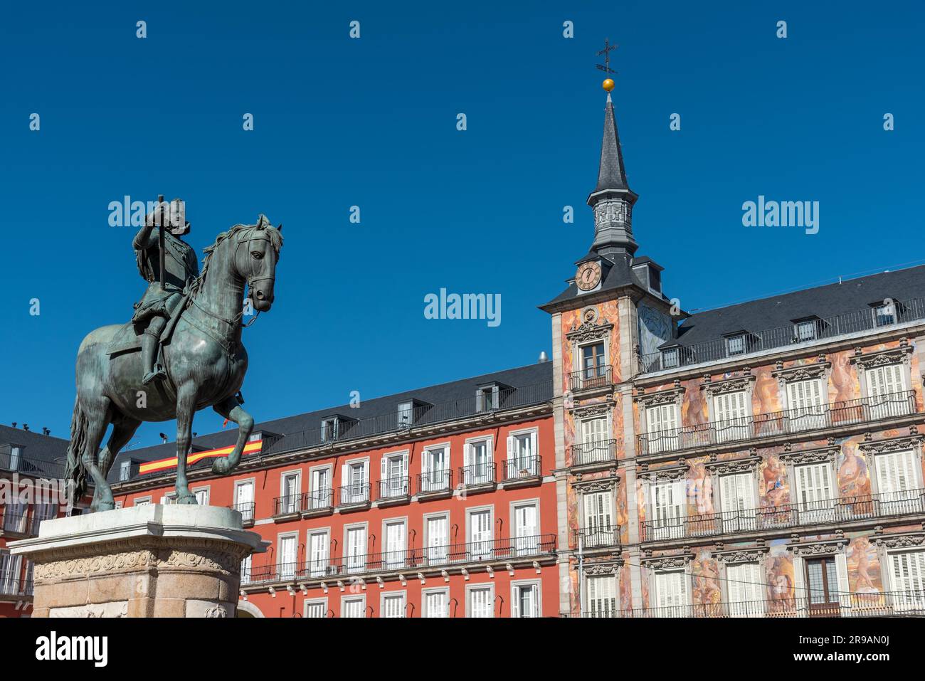 The statue of King Philip III in the Plaza Mayor in Madrid, Spain Stock ...