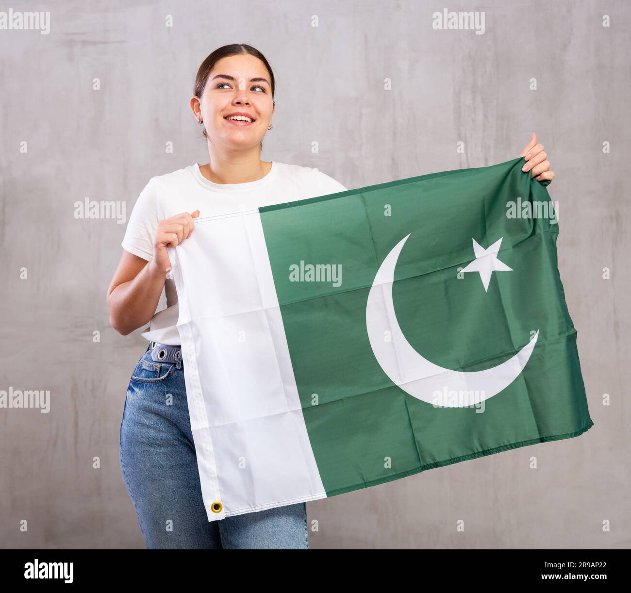 Pakistan youth culture hi-res stock photography and images - Alamy