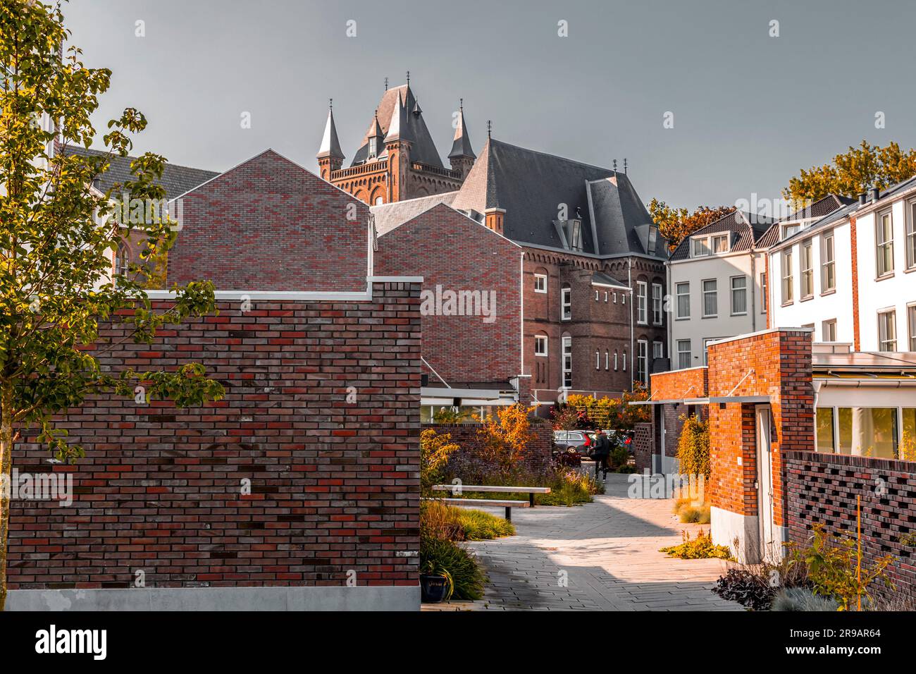 Utrecht, NL - OCT 9, 2021: Street view and traditional Dutch buildings ...