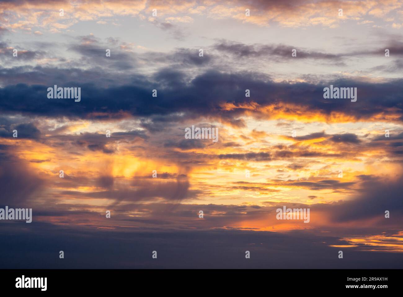 Summer evening sky orange hi-res stock photography and images - Alamy