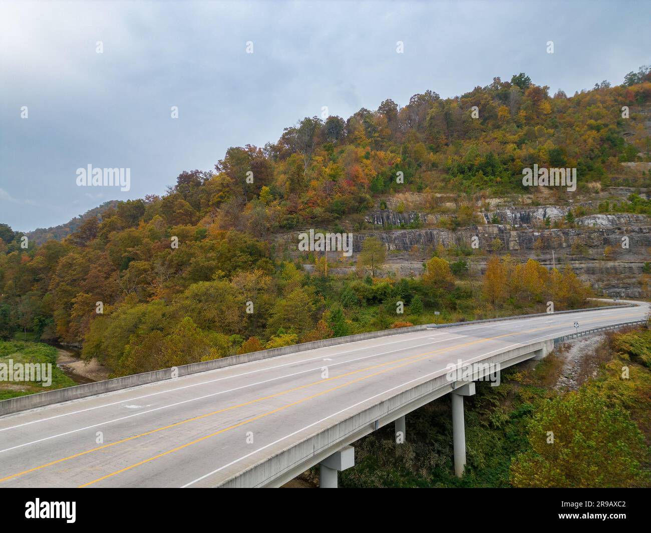 Rural highway bridge over river hi-res stock photography and images - Alamy