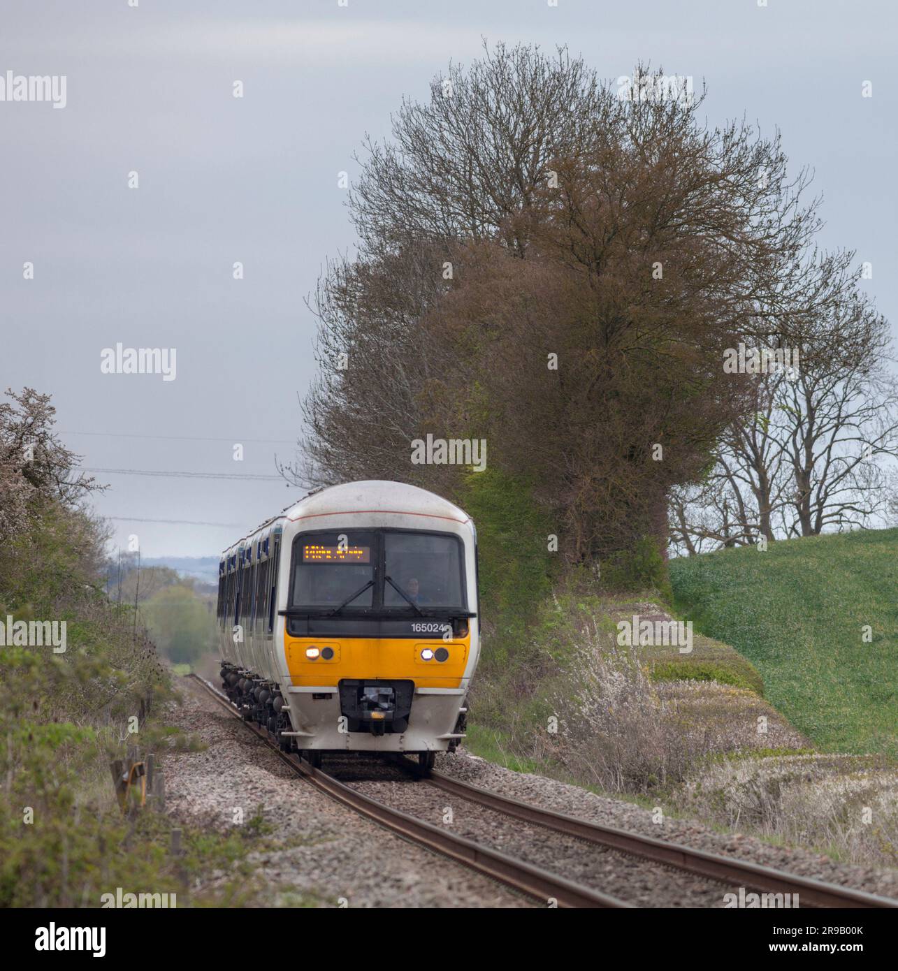 2 Chiltern Railways Class 165 Turbo Trains Passing Clanking In The Buckinghamshire Countryside