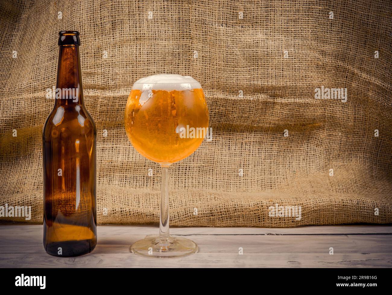 Table beer and food hi-res stock photography and images - Alamy