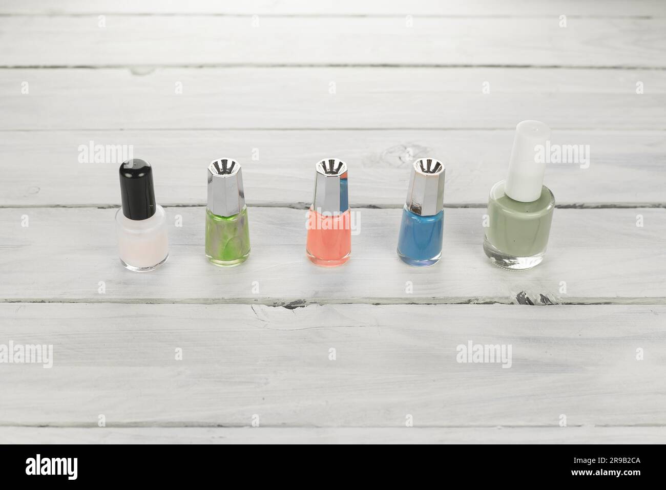 Row nail hi-res stock photography and images - Alamy