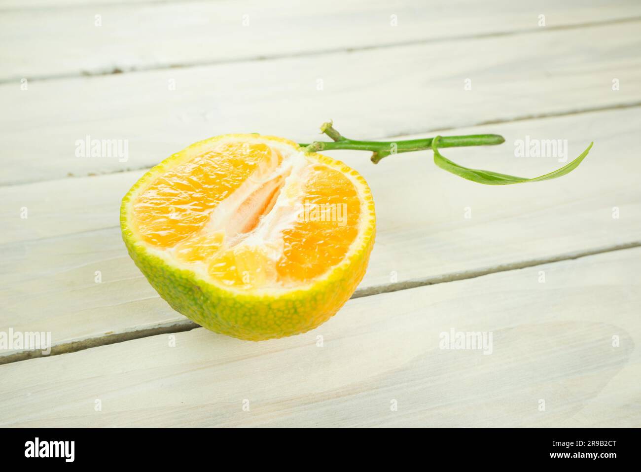 Clementine half hi-res stock photography and images - Alamy