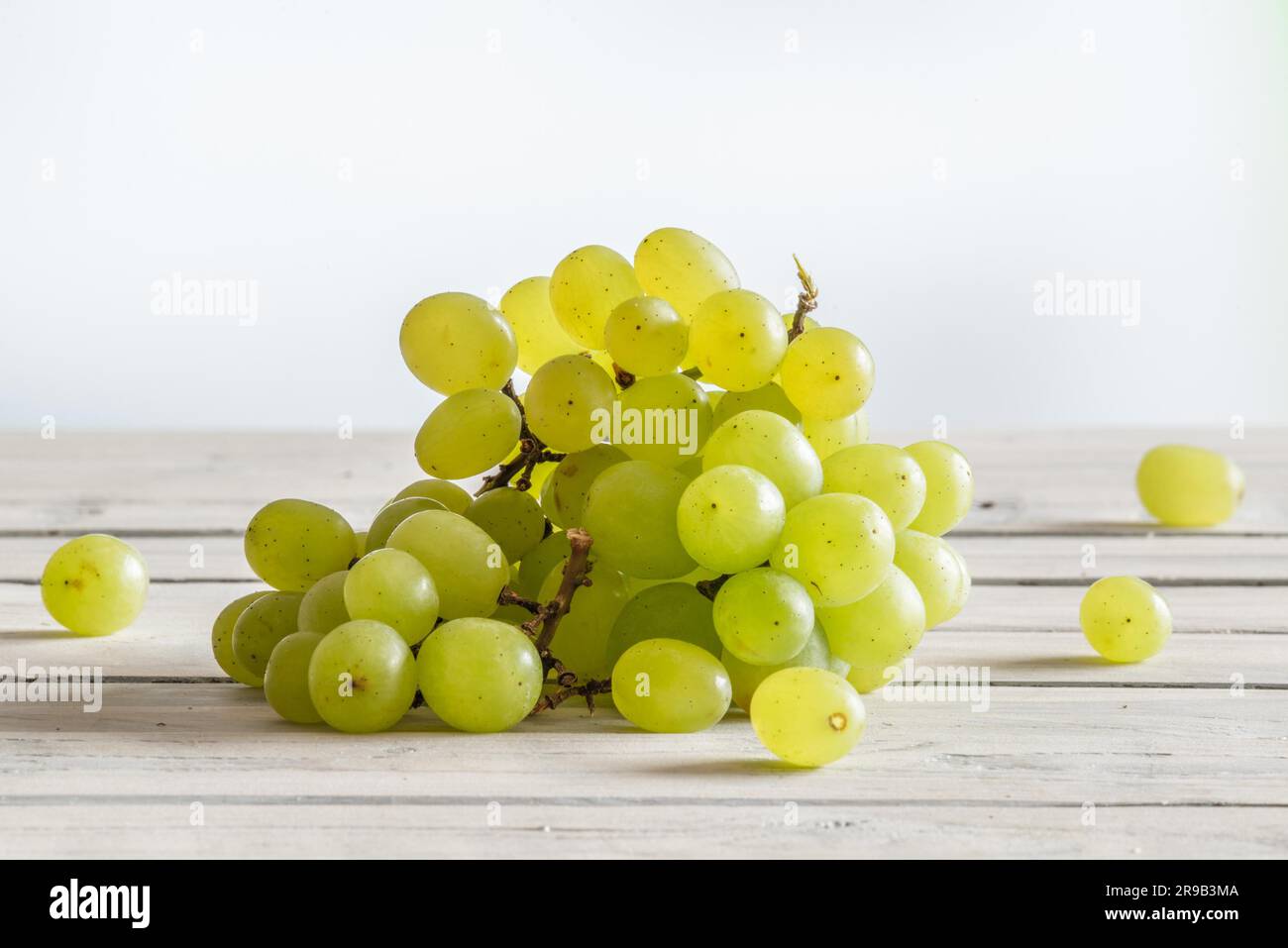 Kitchen table green grape on hi-res stock photography and images - Alamy