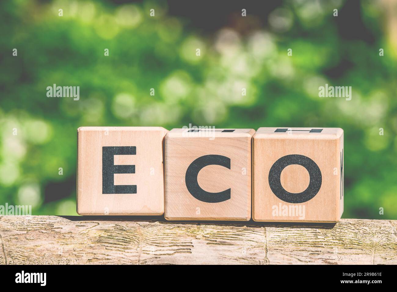 Wooden cubes travel hi-res stock photography and images - Alamy