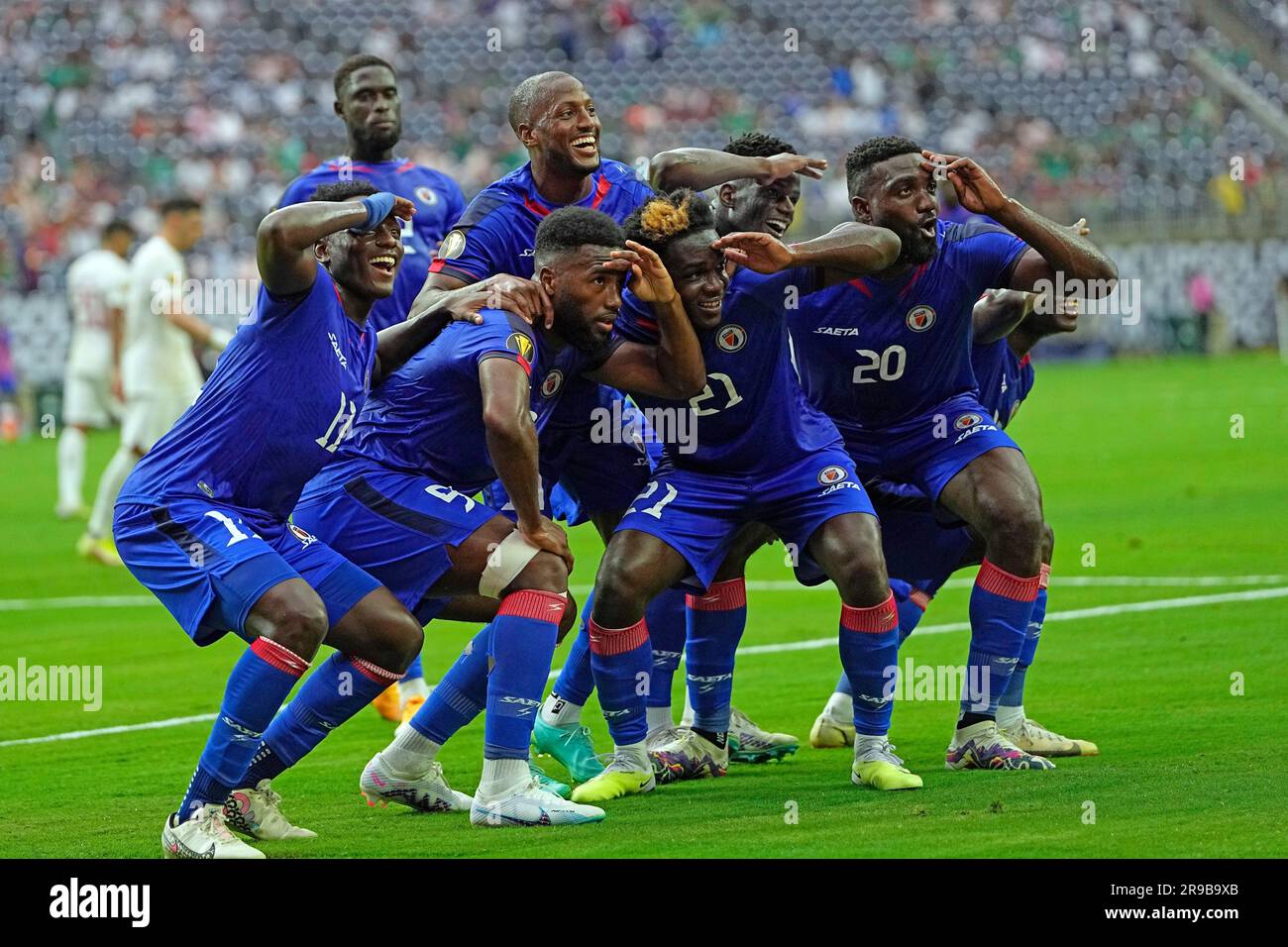Haiti's Duckens Nazon (9) celebrates with teammates afte scoring a goal ...