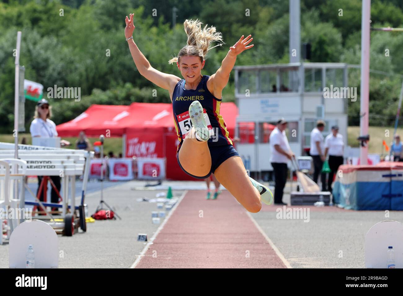 Jump 2023 hi-res stock photography and images - Alamy