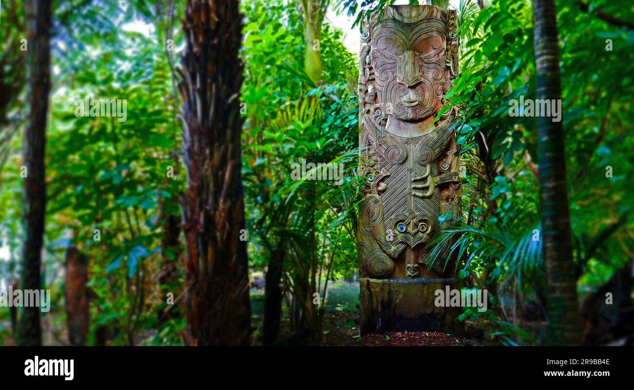 Wooden carving of native tribe Stock Photo - Alamy