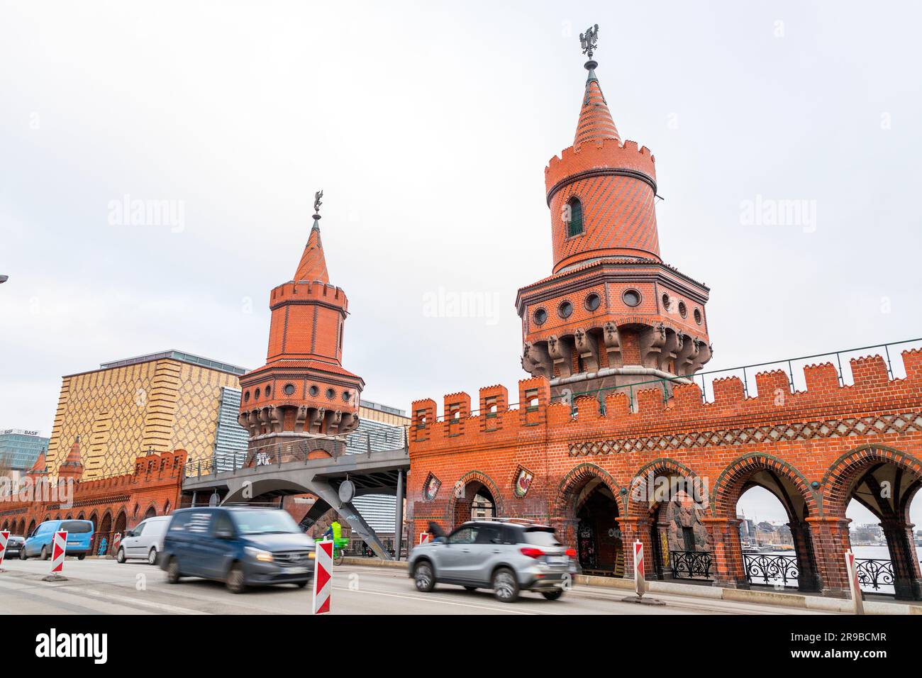 Berlin, Germany - 17 DEC 2021: The Oberbaum Bridge is a double deck ...