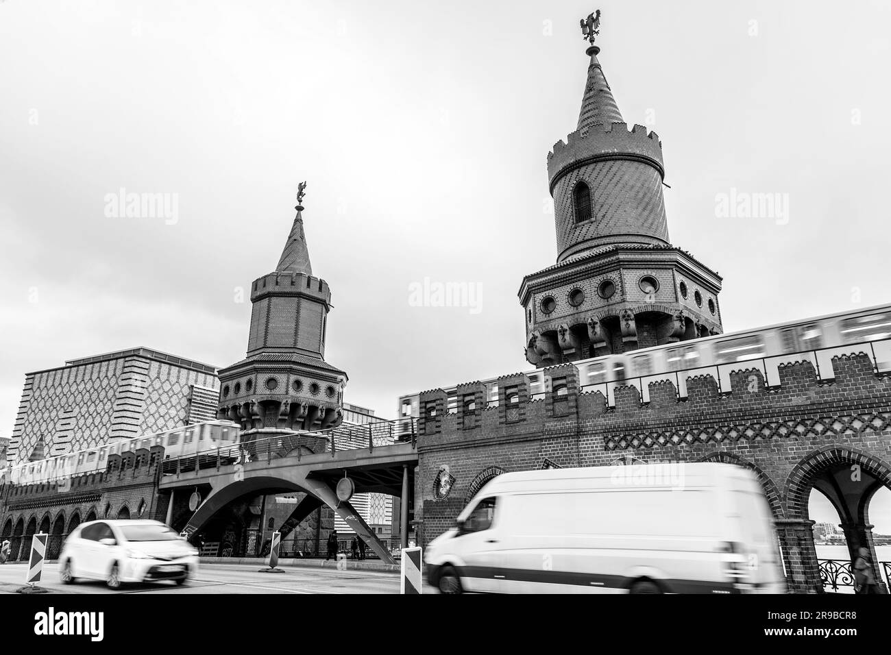 Berlin, Germany - 17 DEC 2021: The Oberbaum Bridge is a double deck ...