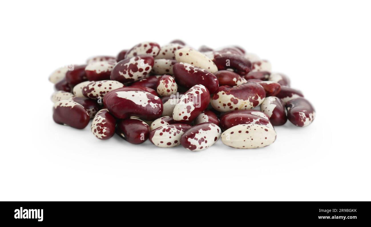 Pile of dry kidney beans on white background Stock Photo - Alamy