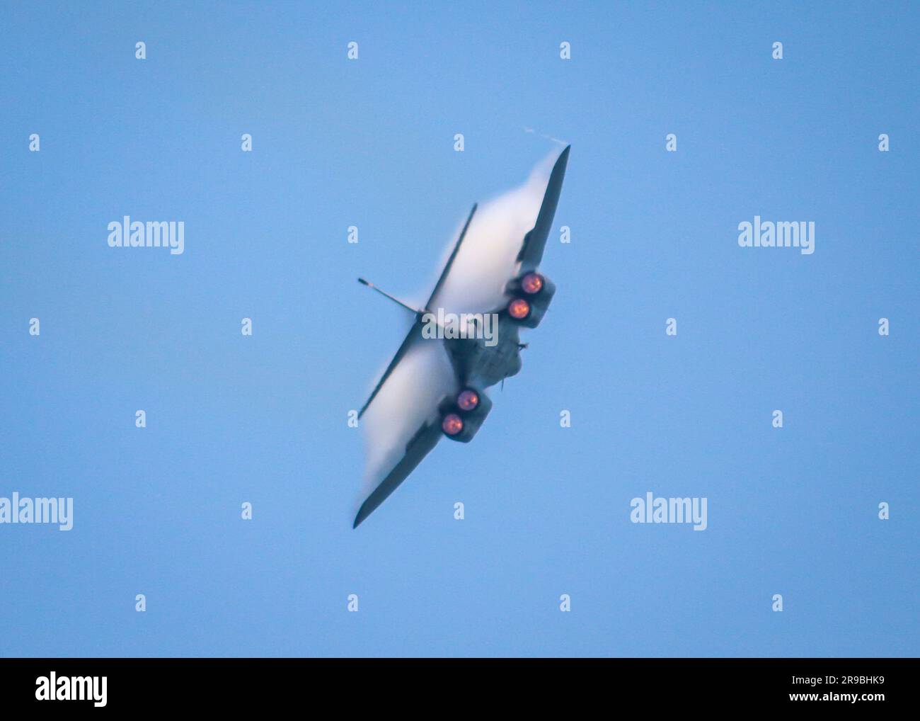 The amazing Lancer flyby Stock Photo - Alamy
