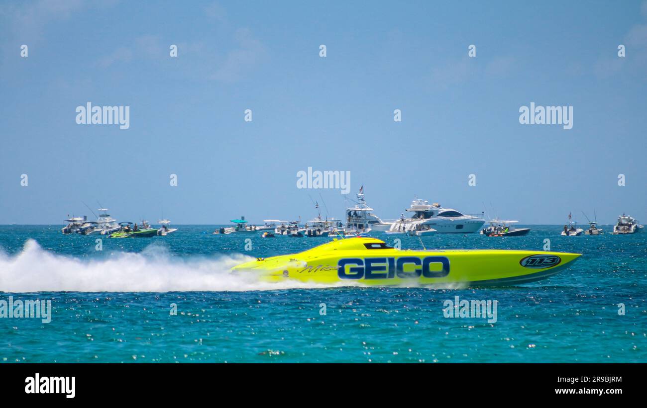 Modern recreational fishing boats hi-res stock photography and images ...