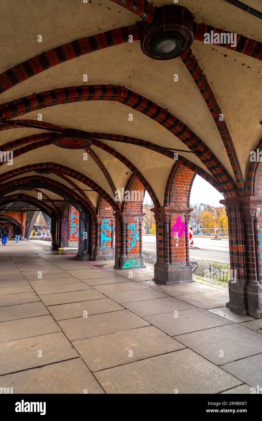 Berlin, Germany - 17 DEC 2021: The Oberbaum Bridge is a double deck ...