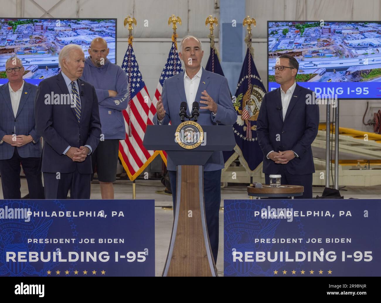 Sen bob casey jr hi-res stock photography and images - Alamy