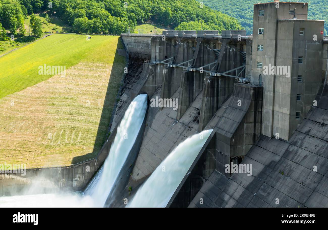 Kinzua dam hi-res stock photography and images - Alamy