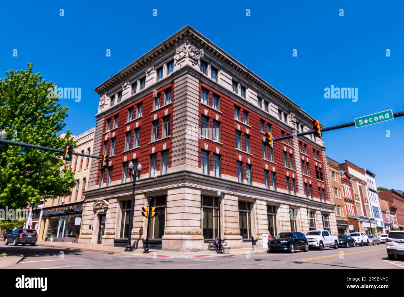Warren estate hi-res stock photography and images - Alamy