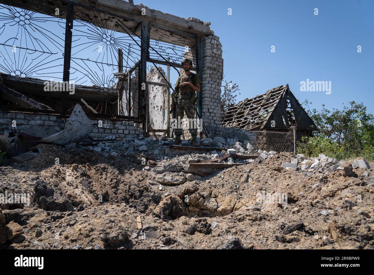 Facing shell hi-res stock photography and images - Alamy