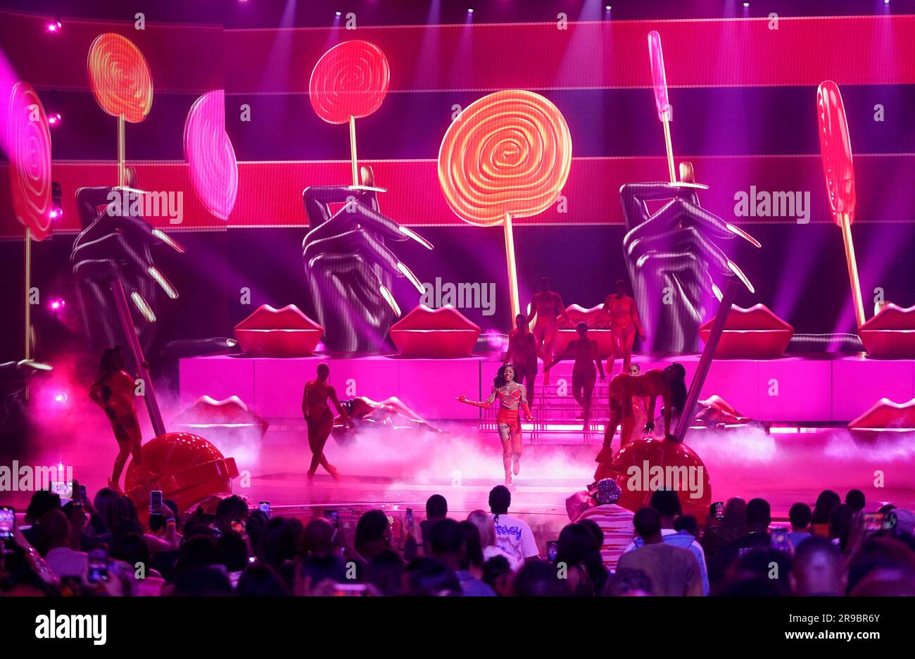 GloRilla performs "Lick or Sum" at the BET Awards on Sunday, June 25 ...