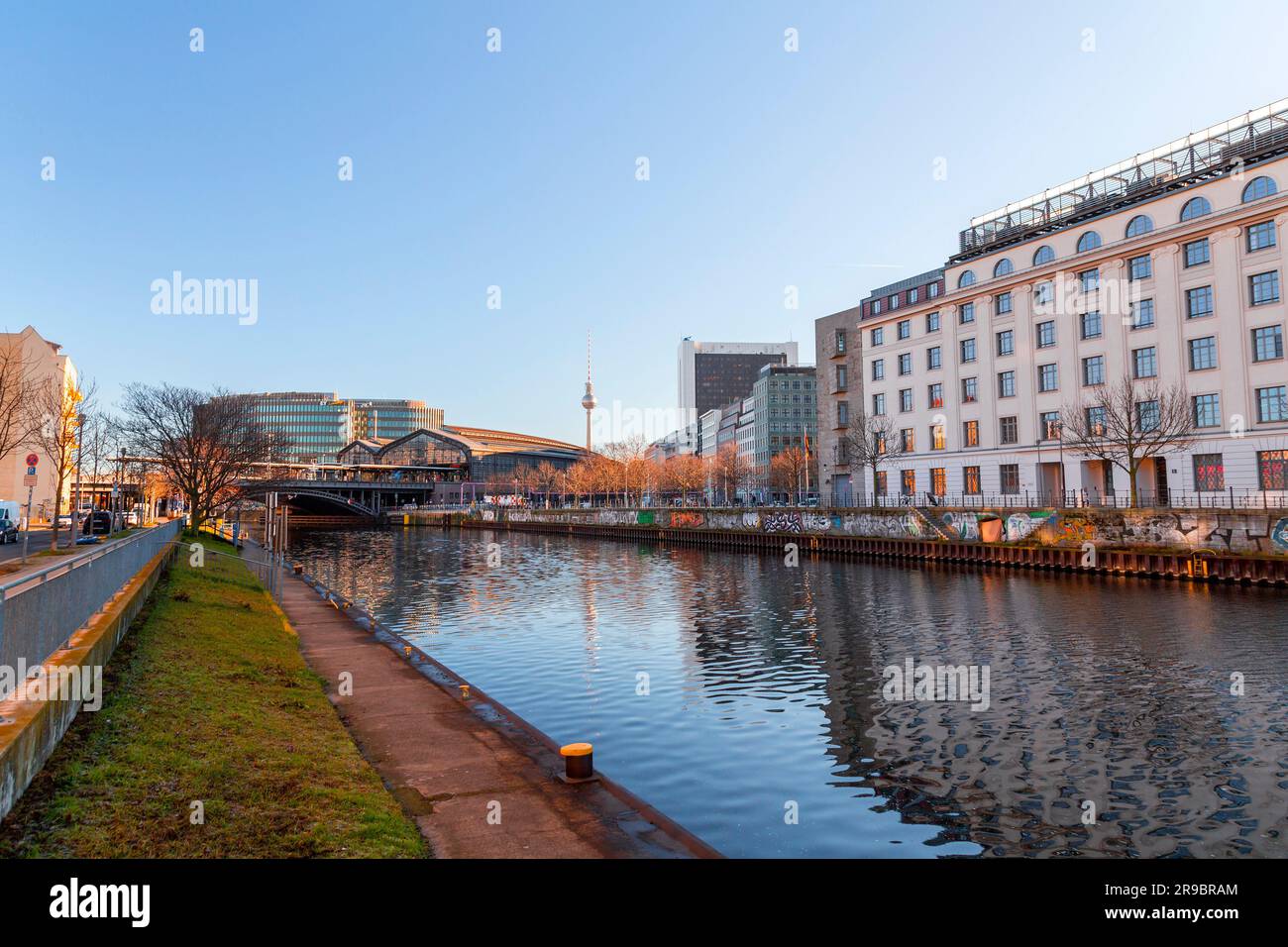 Berlin, Germany - 17 DEC 2021: Friedrichstrasse railway bridge over the ...