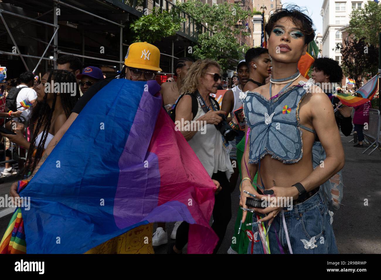 New york gay pride parade floats hi-res stock photography and images ...