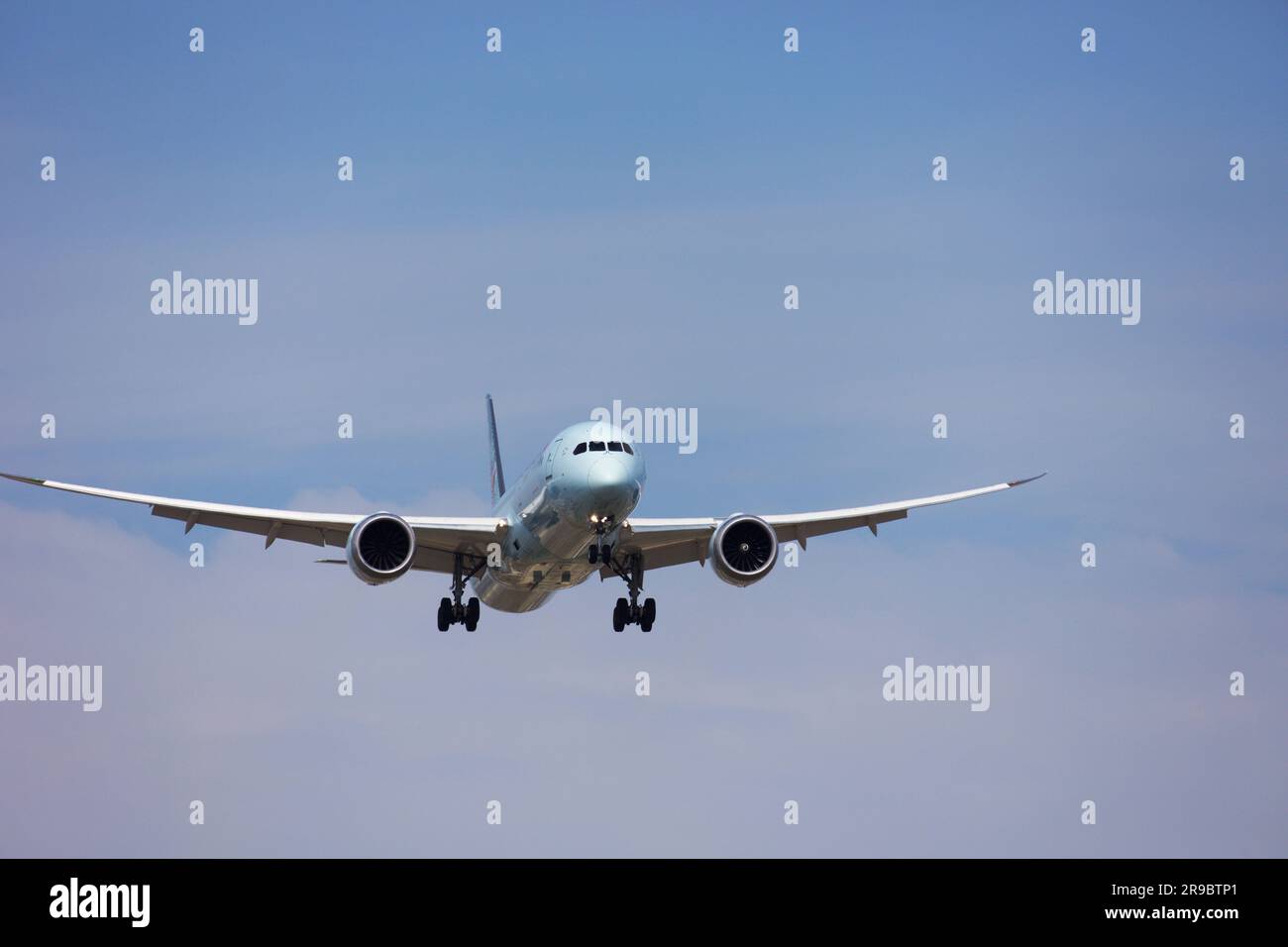 Air Canada, Boeing 787-9,C FNOI, landing at Pearson Airport, Toronto ...