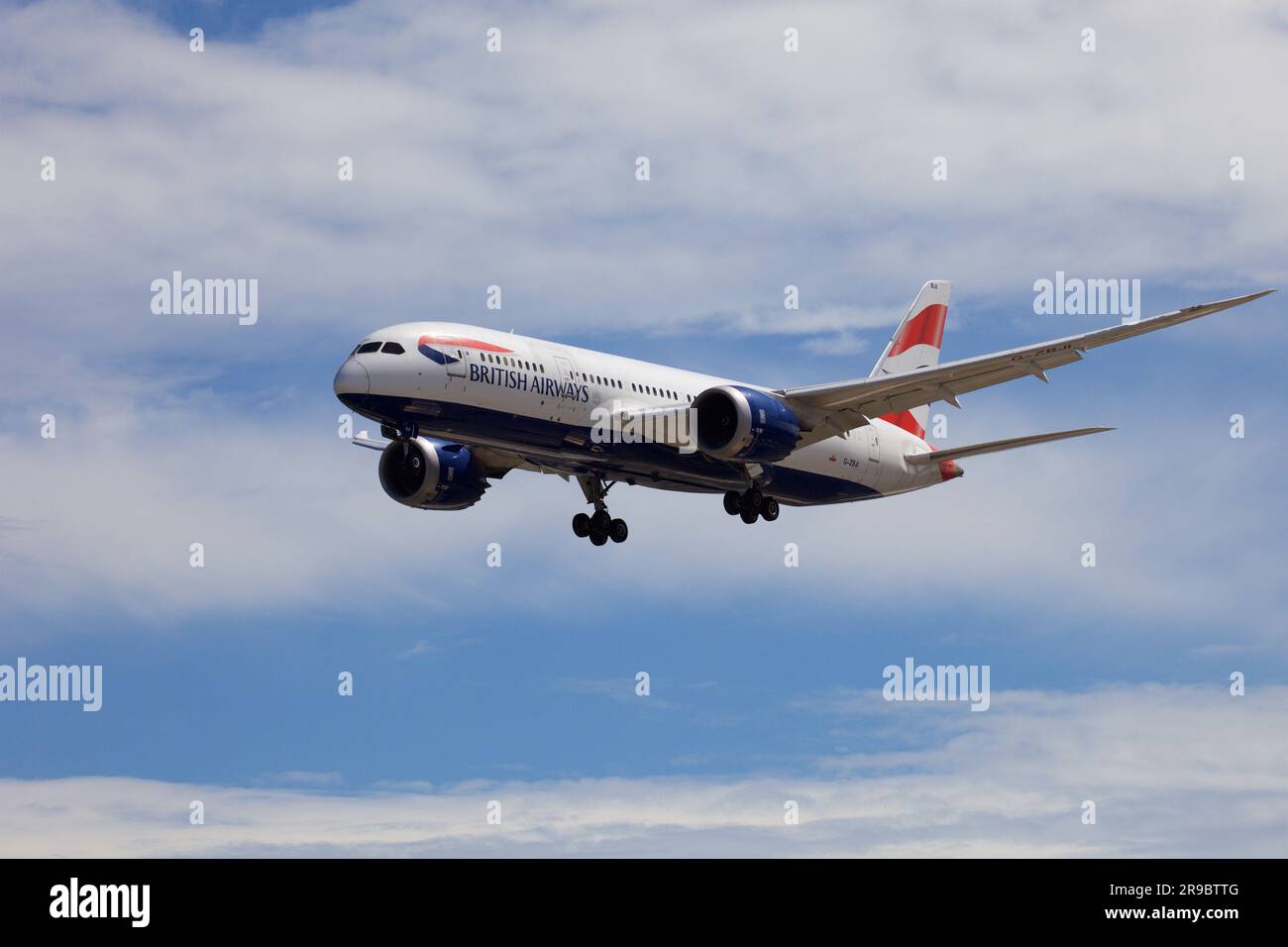 British Airways, Boeing 787-8, G-ZBJI, Landing at Pearson Airport ...