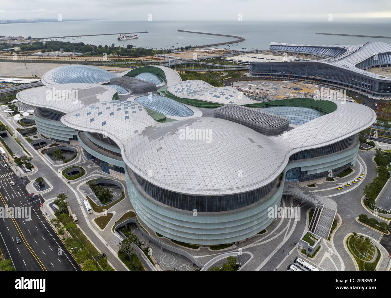 **CHINESE MAINLAND, HONG KONG, MACAU AND TAIWAN OUT** Aerial photo ...